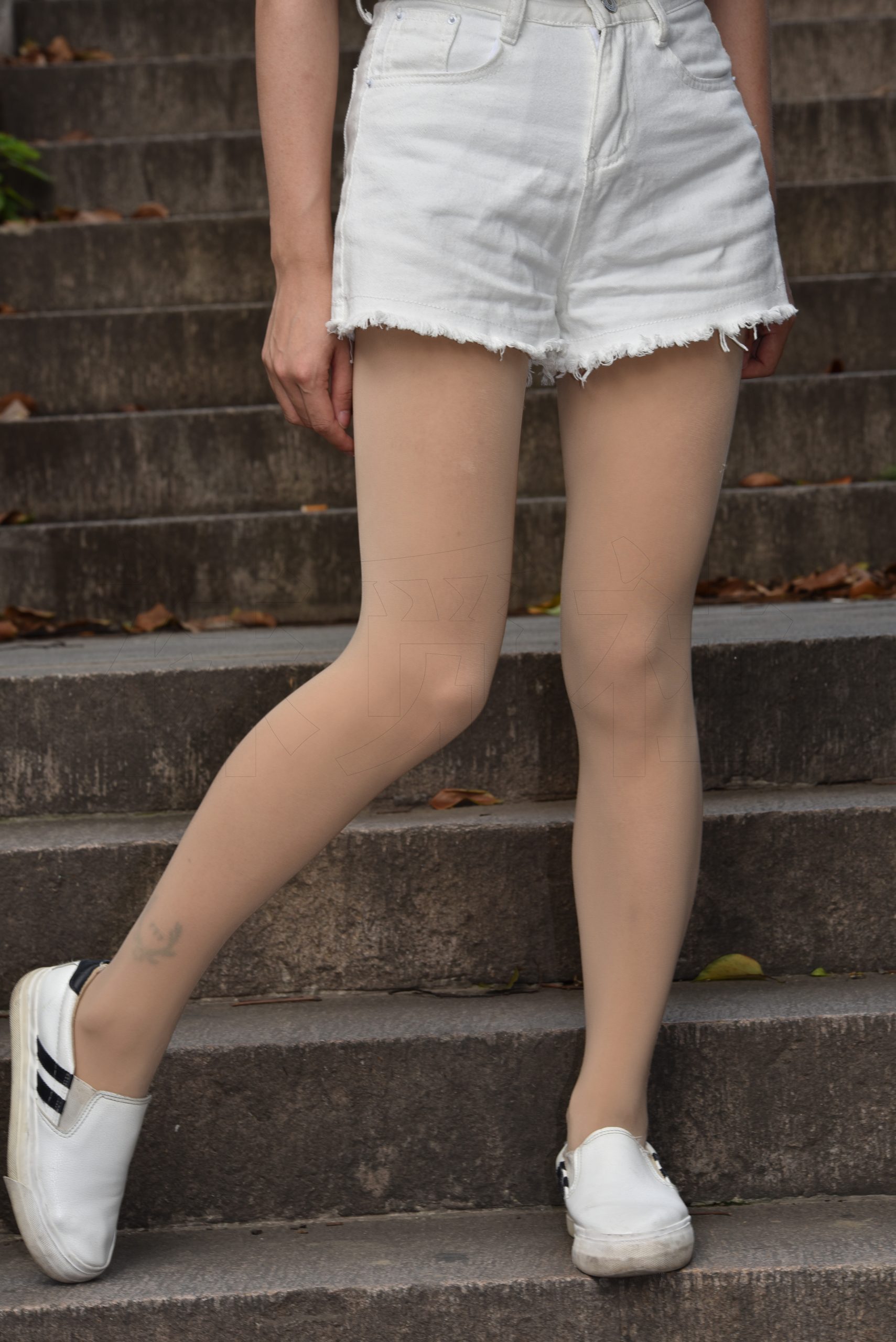 往期客户定制 厚肉丝【30P 4V】 - 大生模拍