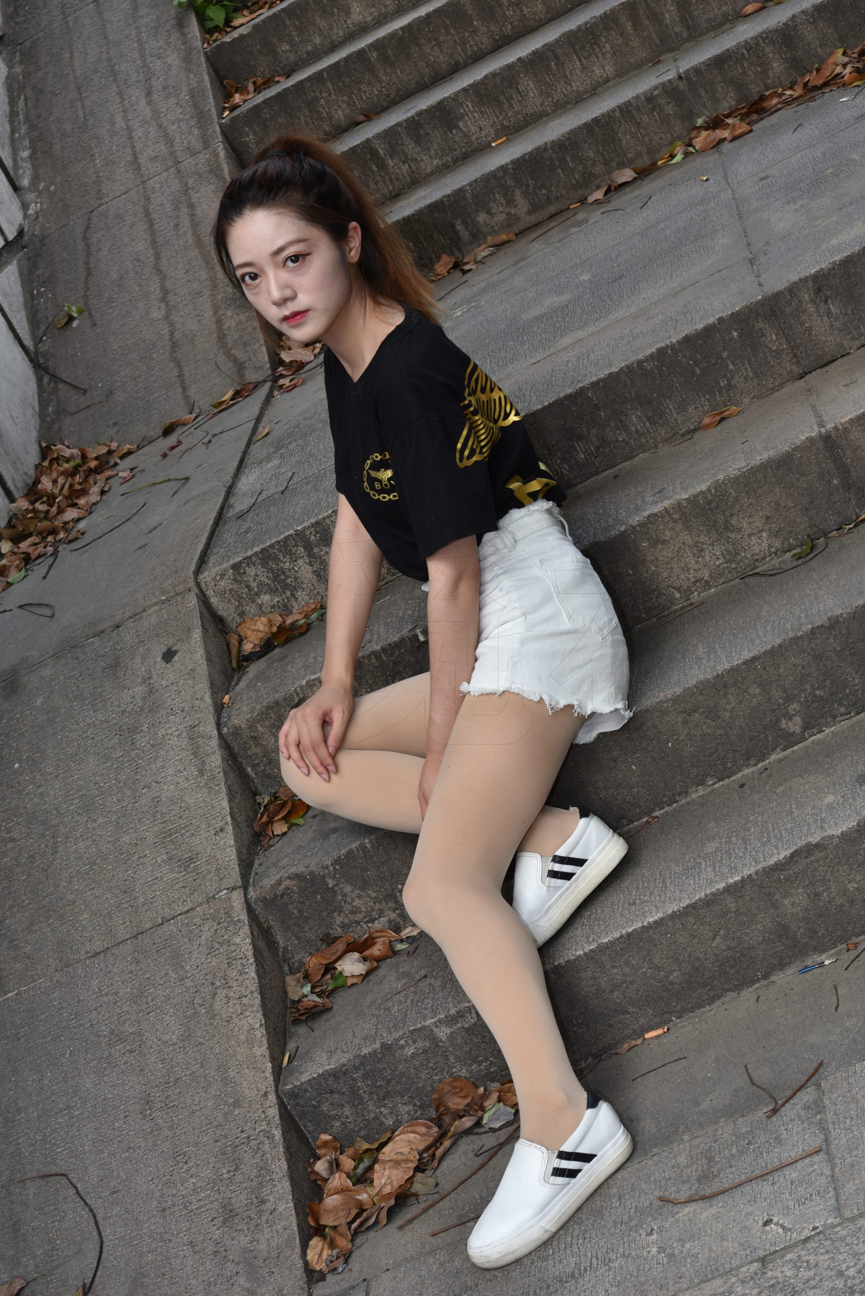 往期客户定制 厚肉丝【30P 4V】 - 大生模拍